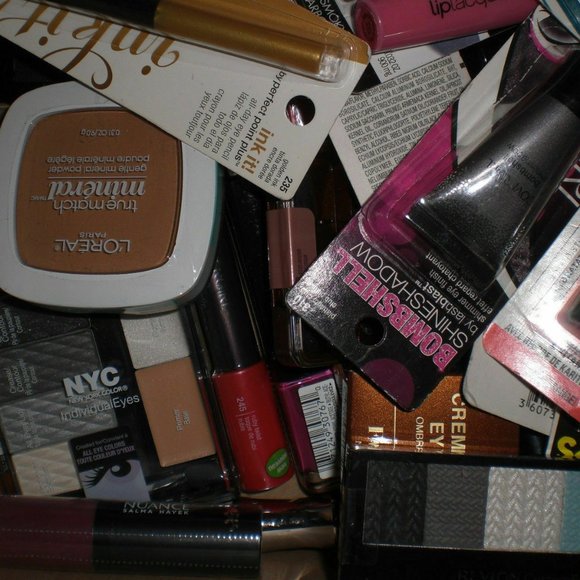 L'Oreal | Makeup | 508 Wholesale Bulk Lot Premium Cosmetics All Big ...